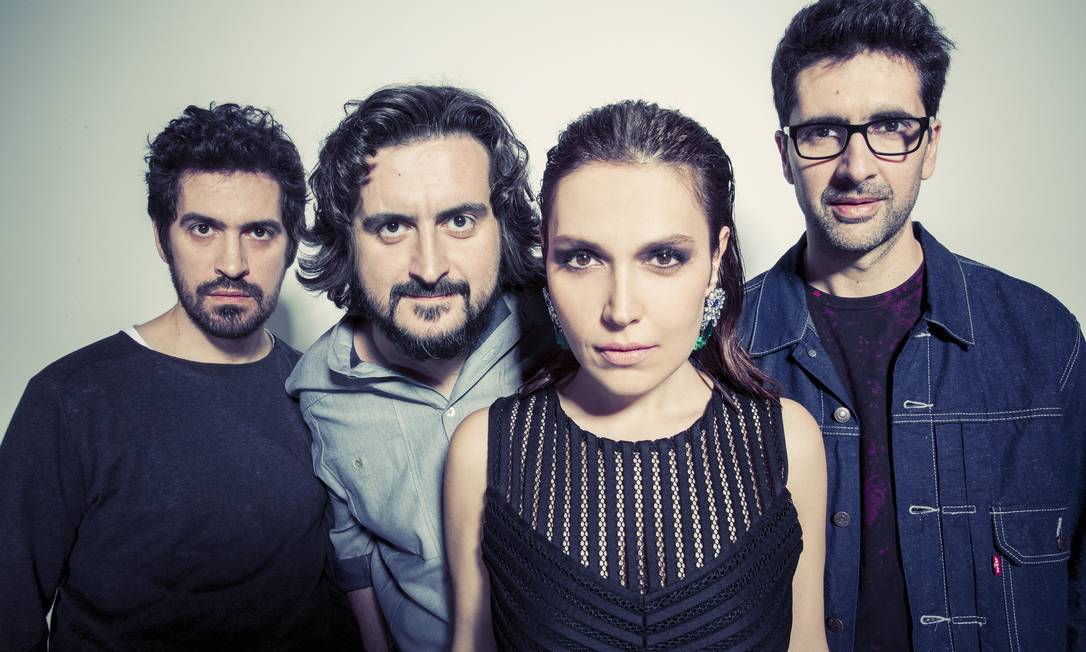 O fado ‘arriscado’ da banda Deolinda chega ao Rio - Jornal O Globo