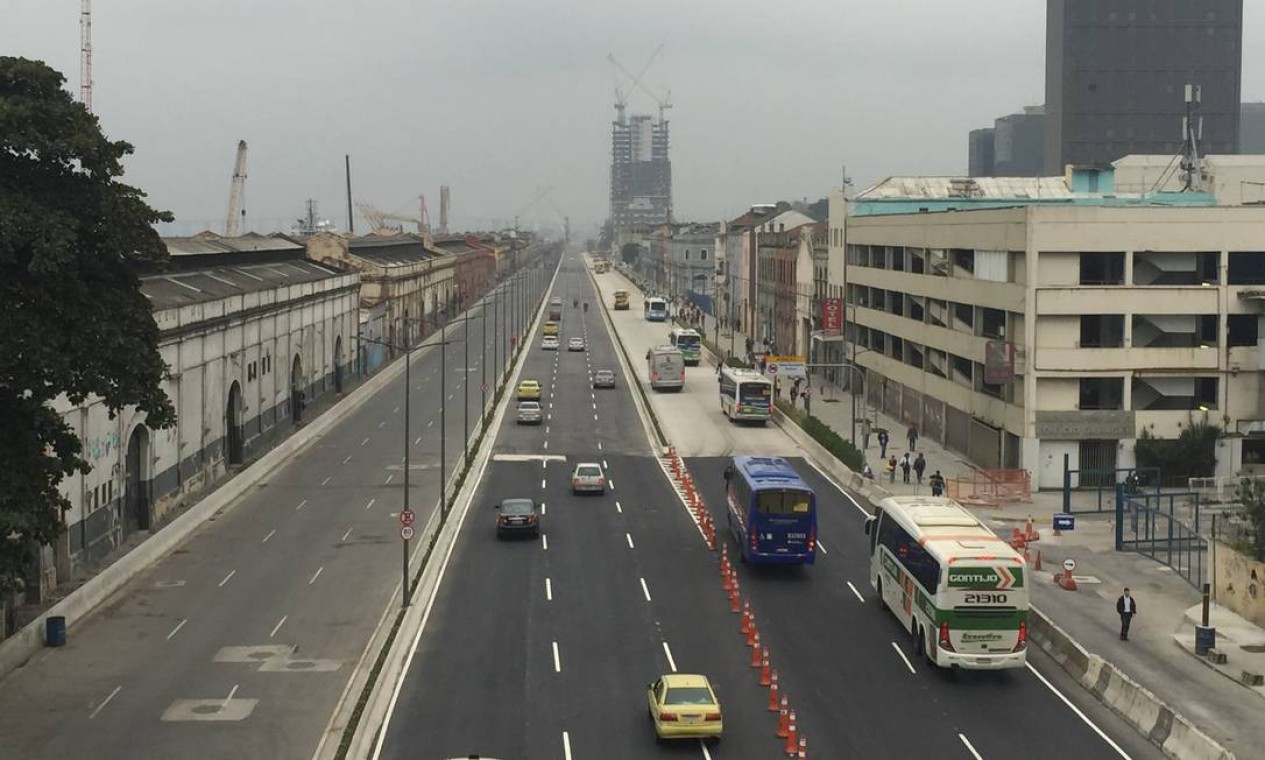 Via Expressa tem trânsito livre no primeiro dia útil de funcionamento ...