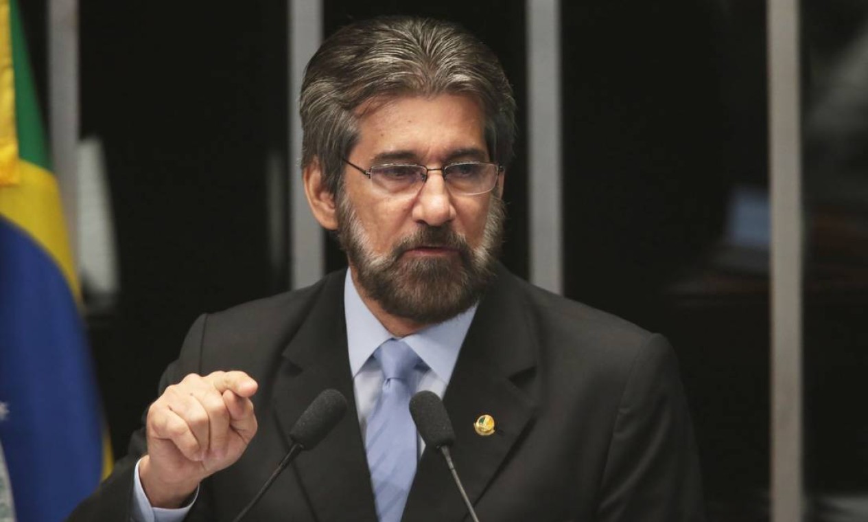 Valdir Raupp emplaca mulher em cargo no Senado - Época