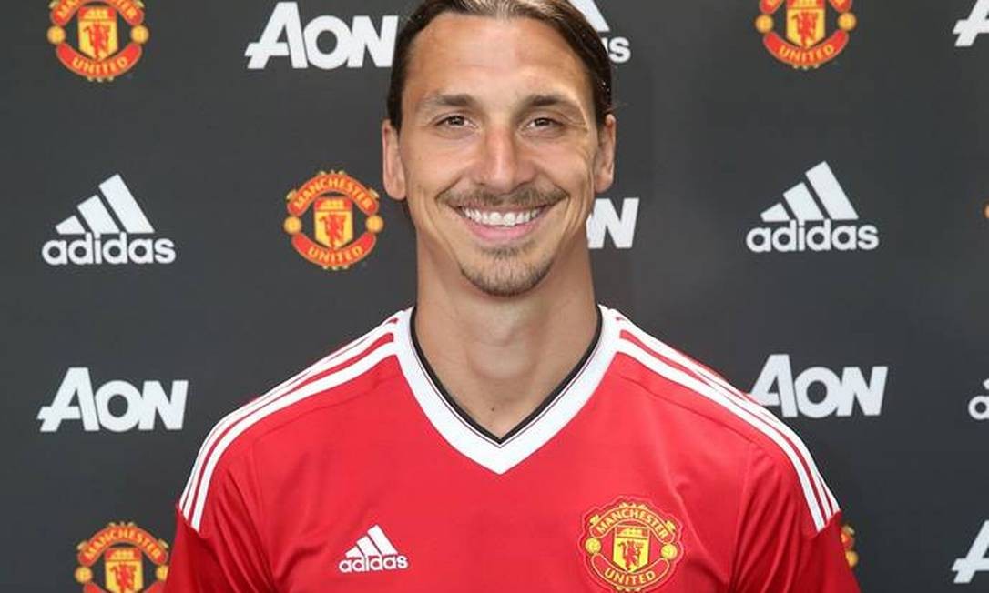 'É hora de Zlatan': Manchester United apresenta Ibrahimovic ...