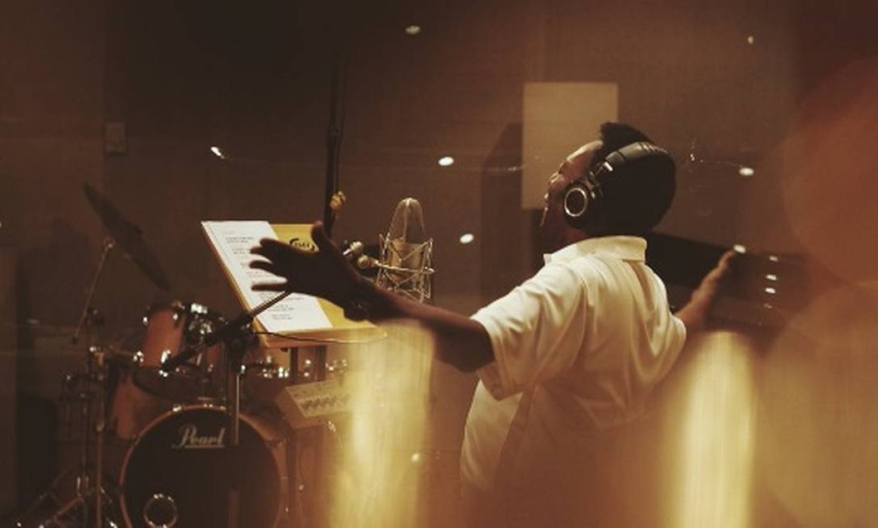 Em homenagem à Rio-2016, Pelé lança nova música na internet - Jornal O ...