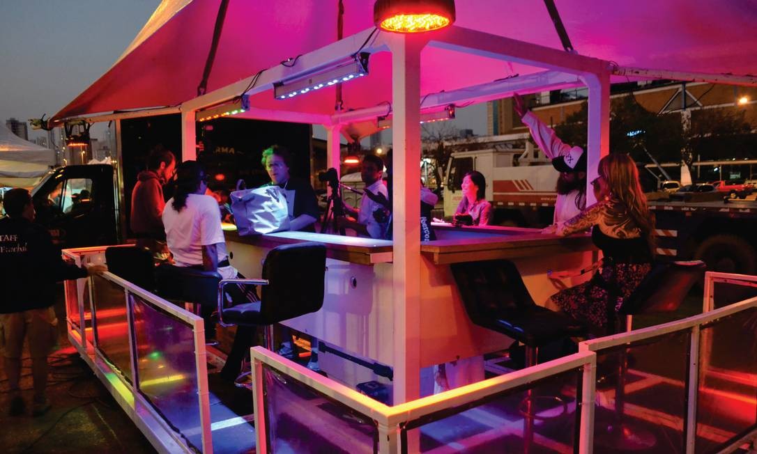 Bar nas Alturas chega ao Recreio servindo drinques a 40 metros do chão ...