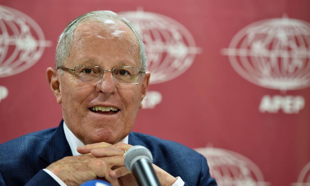 Kuczynski assume presidência peruana - Jornal O Globo