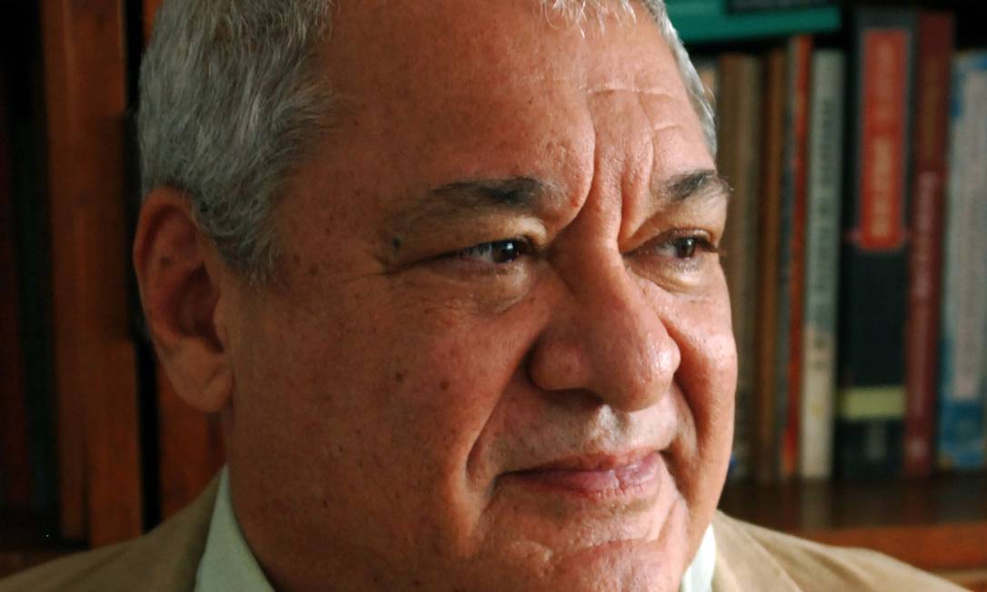 Em livro, Cid Benjamin parte para o embate com a direita, mas faz ...