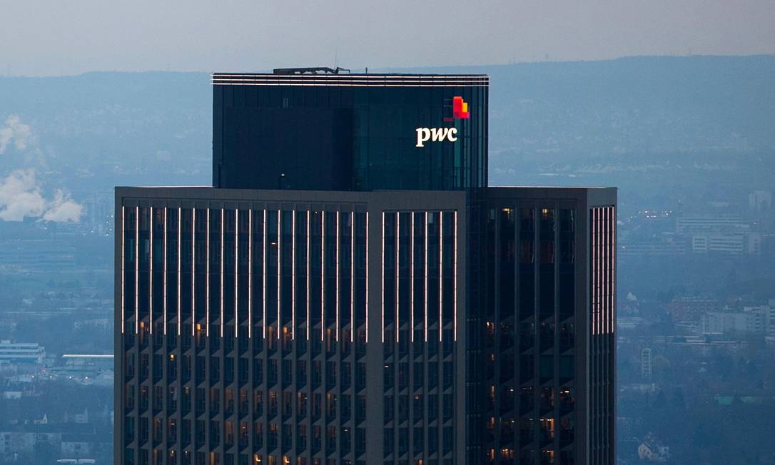 PwC enfrenta processo de US$ 5,5 bi por caso ligado a seguradora, diz ...