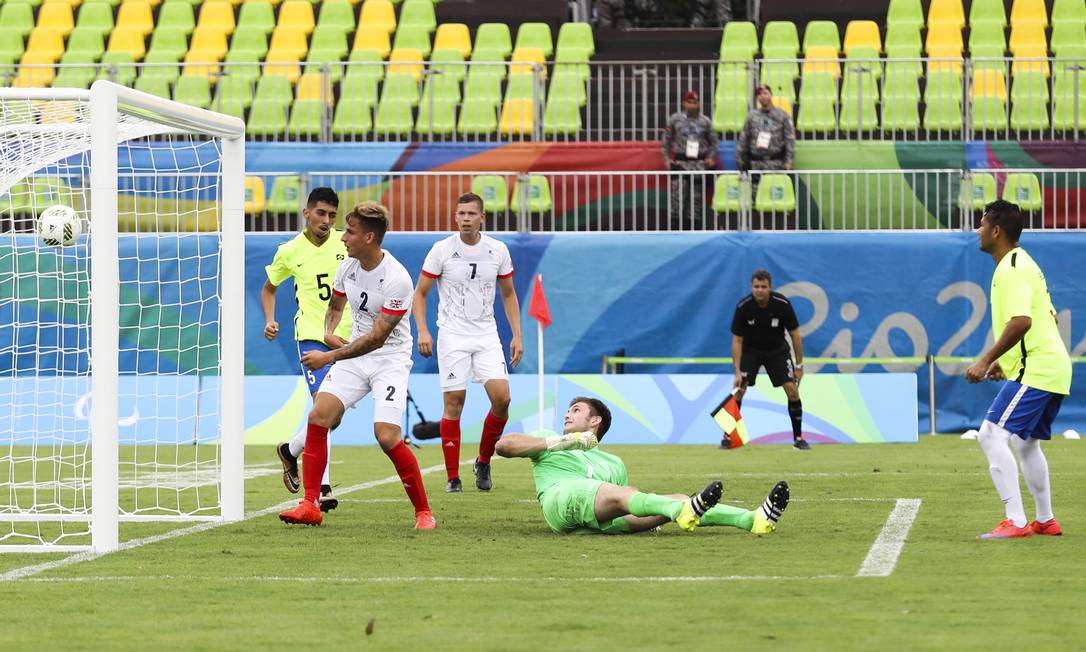 Brasil vence a Grã-Bretanha na abertura do futebol de 7 - Jornal O Globo