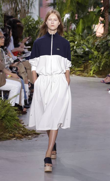 Lacoste aposta em listras, cores e estampas vibrantes e looks ...