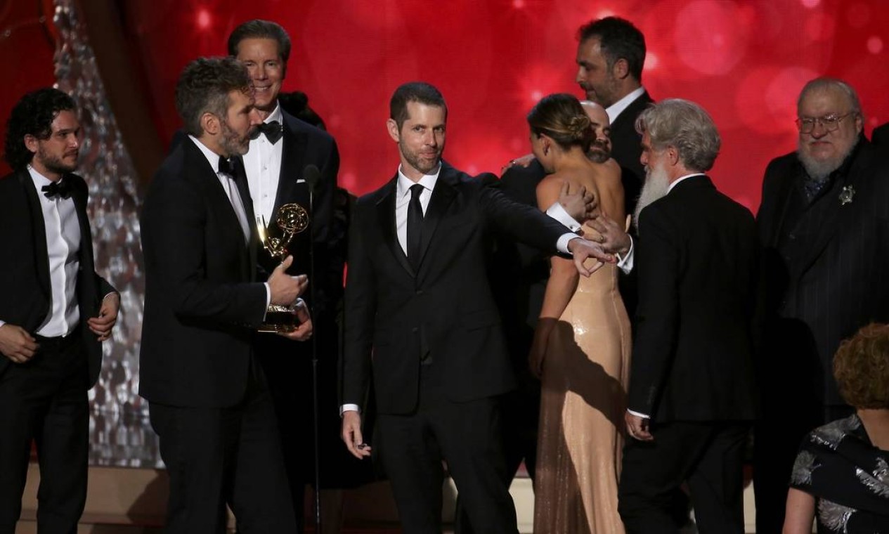 Sem grandes surpresas, Emmy premia ‘Game of thrones’ e ‘Veep’ - Jornal ...