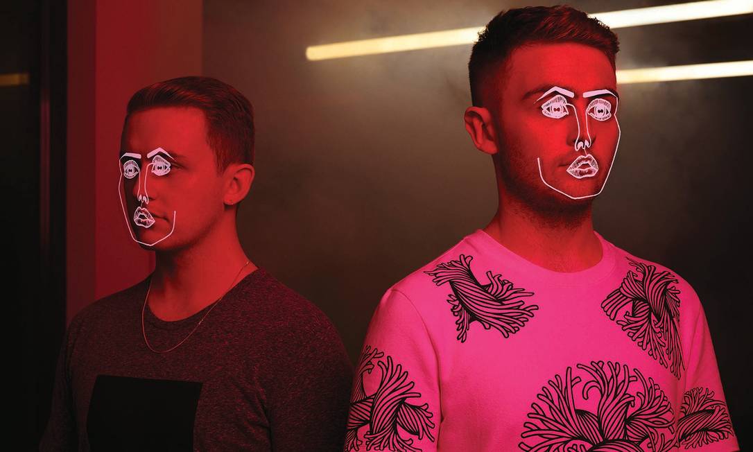 Disclosure volta ao Brasil com mais luzes e mais música - Jornal O Globo