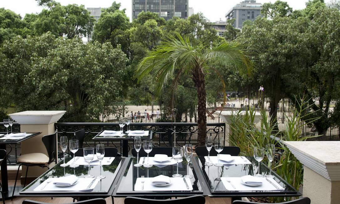 Restaurantes com varanda para curtir o Horário de Verão - Jornal O Globo