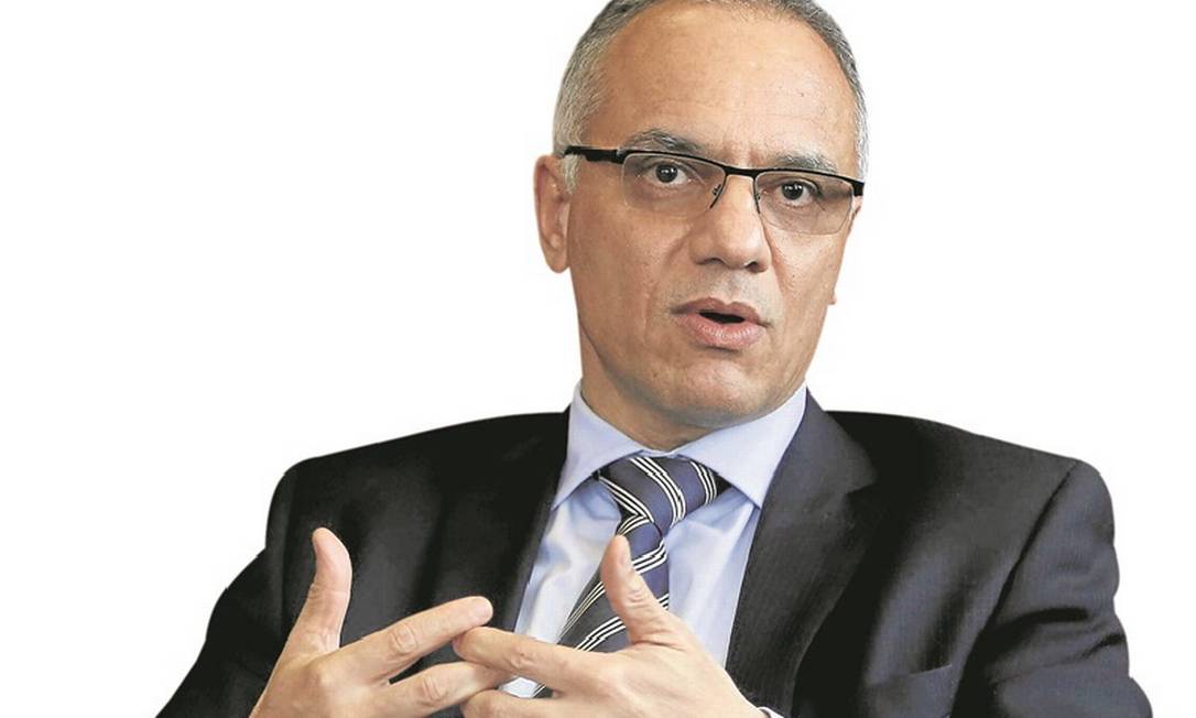 Roberto Sá admite que crise financeira pode impactar indicadores de ...