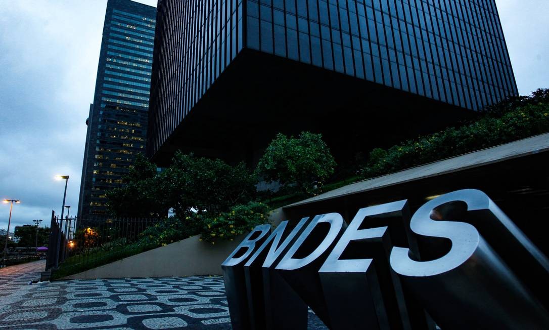 BNDES se prepara para retomar captações no exterior - Jornal O Globo