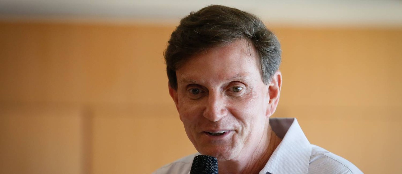 Crivella volta atrás e mantém nomeados por indicação política - Jornal ...