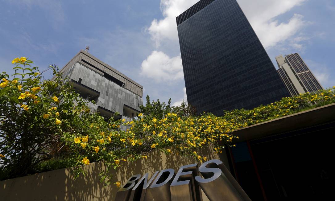 BNDES quer solução este ano para parte dos contratos suspensos - Jornal ...