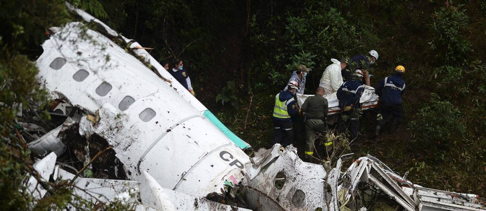 Plano de voo do avião da Chapecoense não previa descida para ...