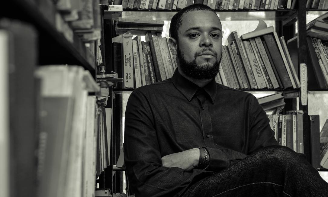 Vampirismo febril e antimercadológico do escritor Bruno Ribeiro ...