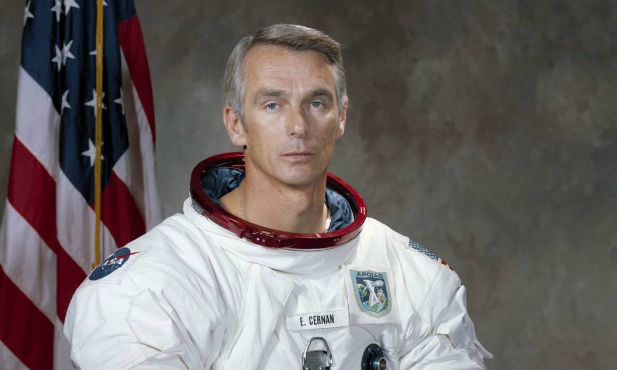 Eugene Cernan, último homem a pisar na Lua, morre aos 82 anos - Jornal ...