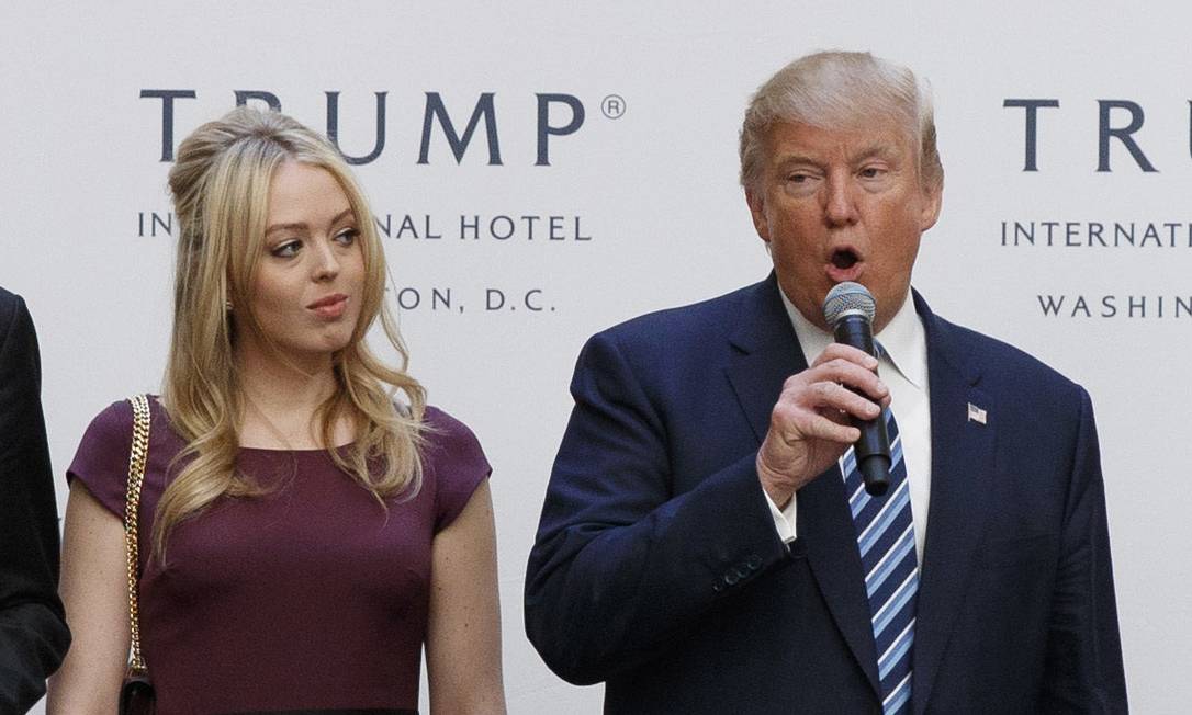 Filha e ex-mulher de Trump procuram cabeleireiros que trabalhem de ...