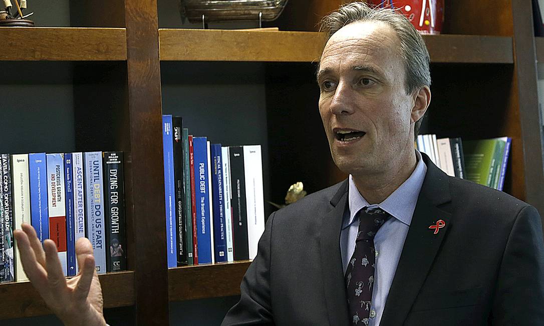 ‘Qualquer política pública tem de ser revista’, diz diretor do Banco ...