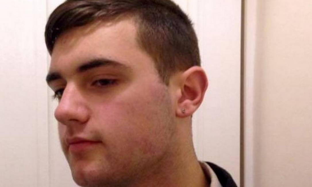 Escola obriga aluno de 14 anos a fazer a barba diariamente - Jornal O Globo