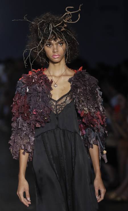 SPFW N43: o desfile de Isabela Capeto - Jornal O Globo