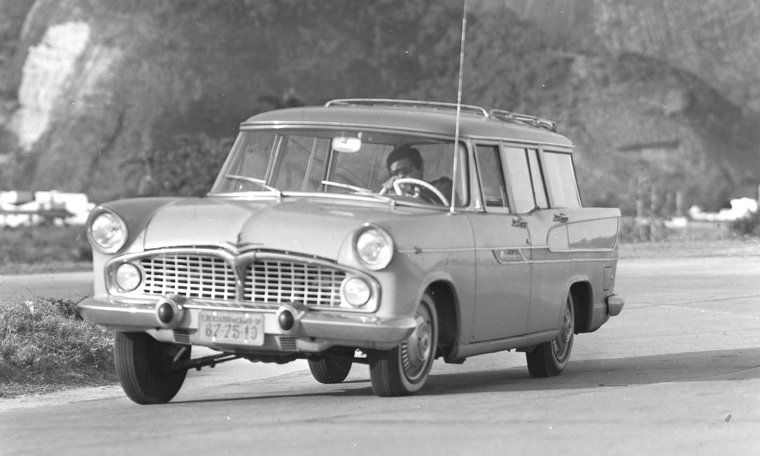 Retrovisor: o Simca Jangada no balanço de um teste revolto - Jornal O Globo