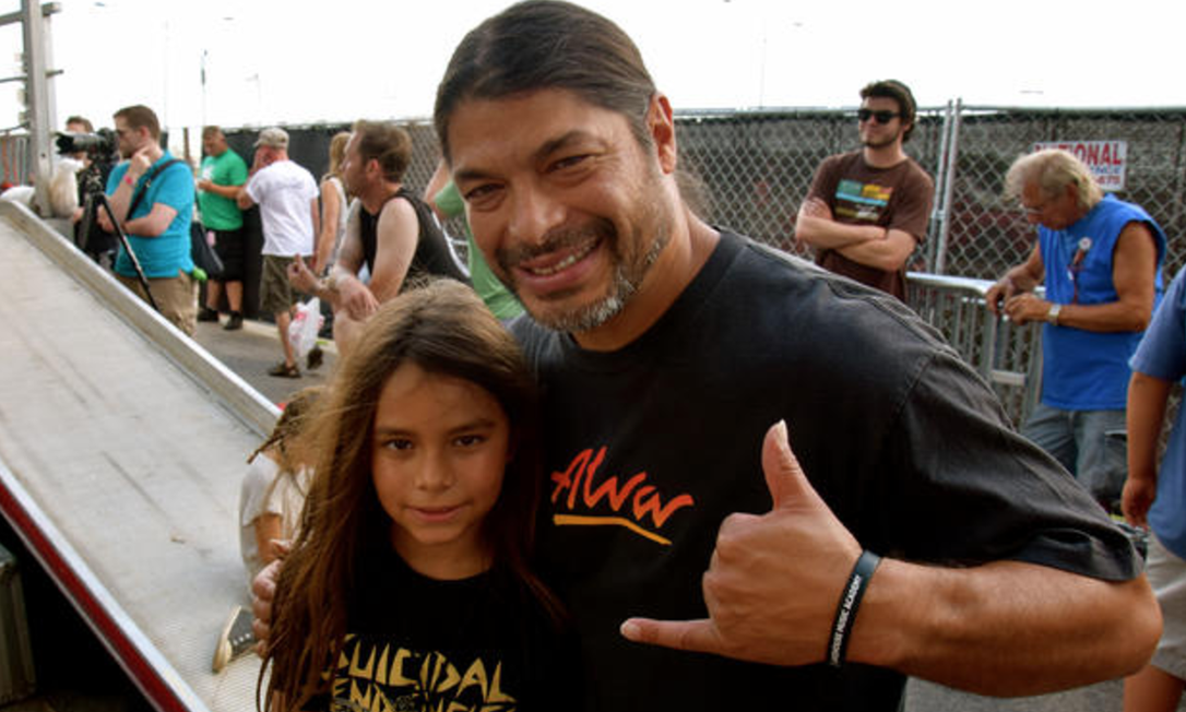 Filho de Robert Trujillo, de 12 anos, vai tocar com o Korn no Brasil ...
