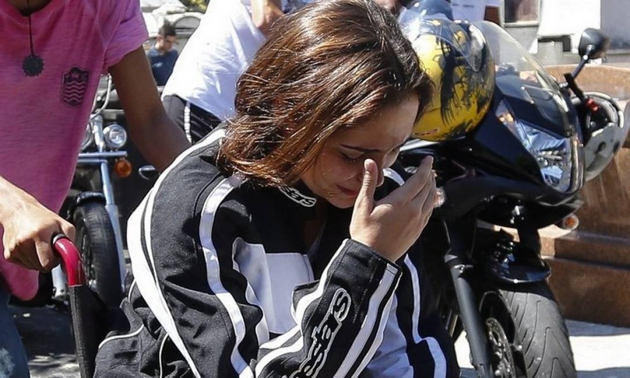 Rapaz assassinado em Laranjeiras levou tiro à queima-roupa no peito ...