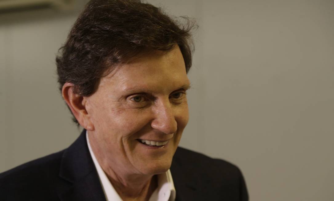 Crivella rebate críticas de Paes e diz que trabalha das 7h às 21h ...