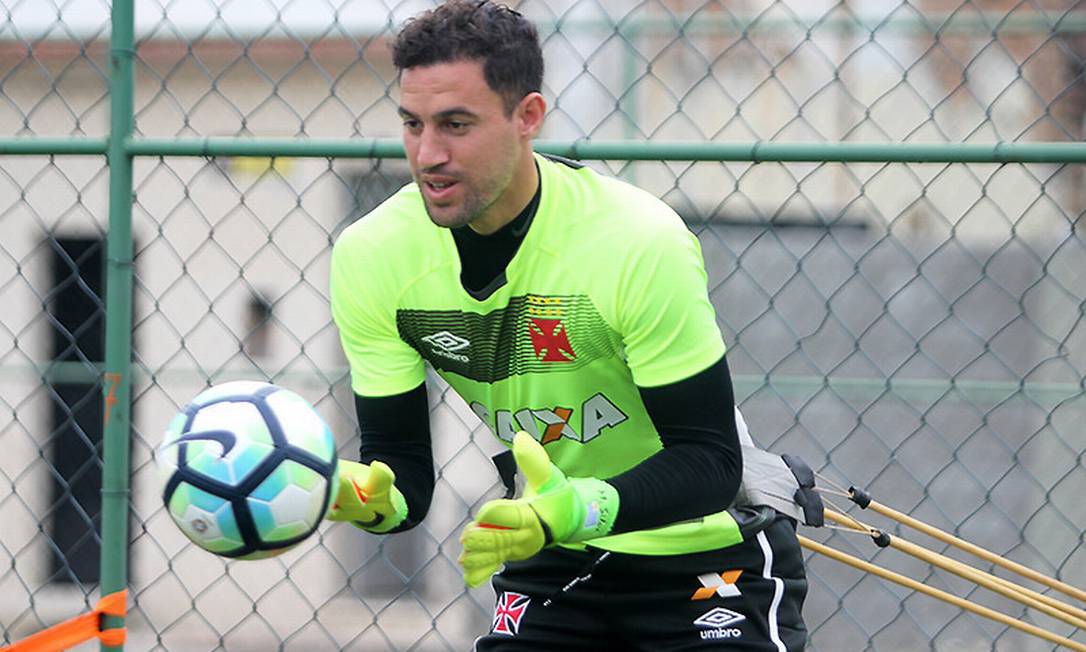 Martín Silva nega insatisfação com treinos em tempo integral - Jornal O ...