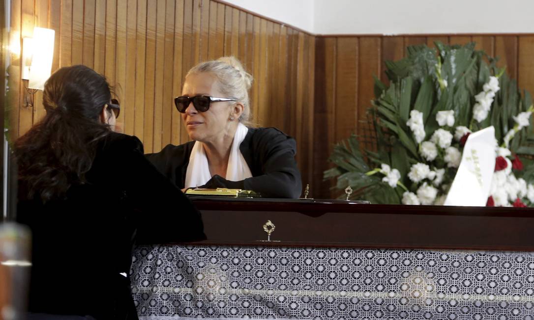 Corpo do ator Nelson Xavier é velado no Rio - Jornal O Globo