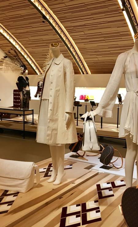 O roteiro de luxo de Tiago Parente por Paris - Jornal O Globo