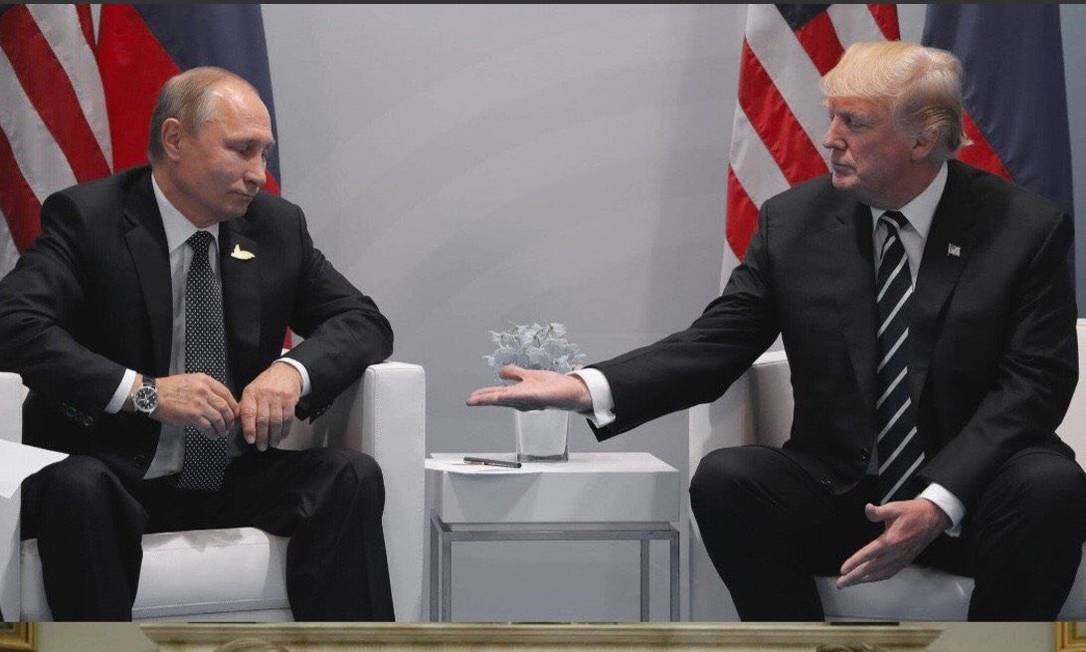 Aperto de mão entre Putin e Trump foi representado em House of Cards ...