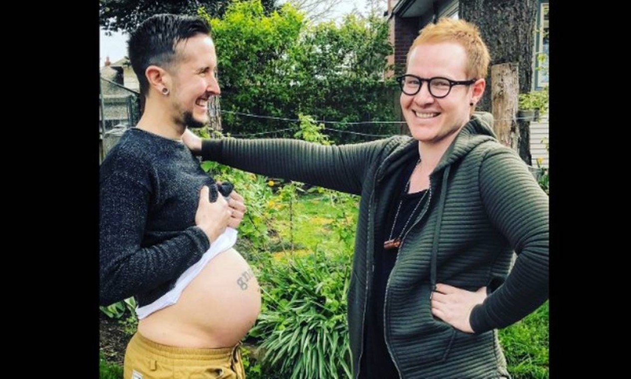 Homem transgênero dá à luz um menino e comemora: 'Não nos contam ...