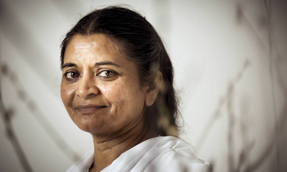 Jaymini Patel, professora de meditação: "Meditar nos ajuda a acertar ...