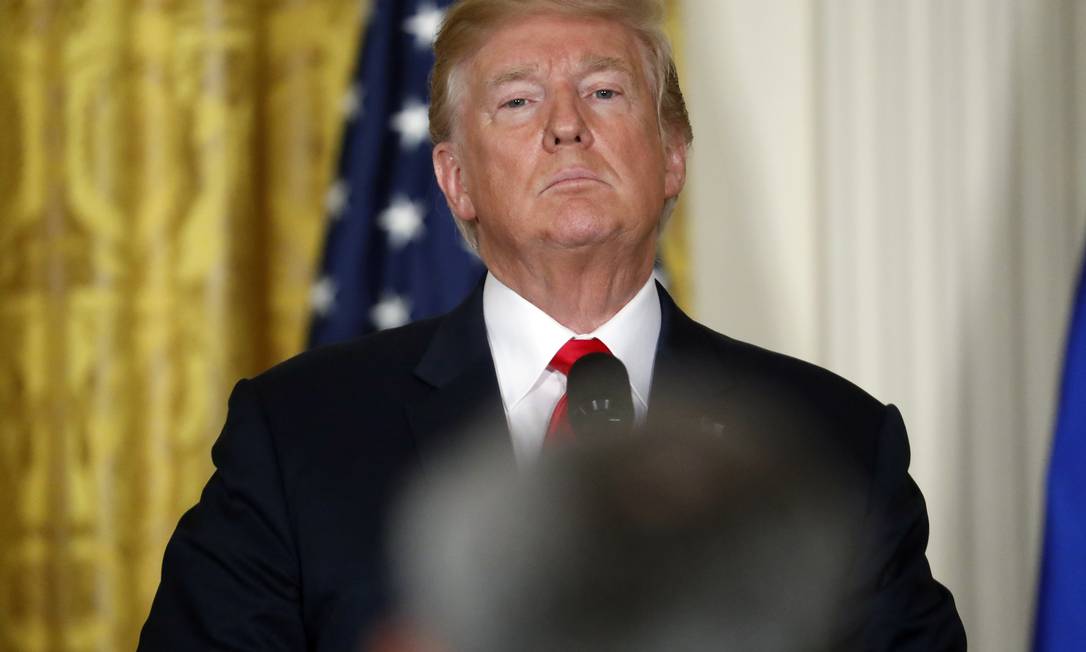 Proibida por Obama, Trump autorizará venda de equipamento militar à ...