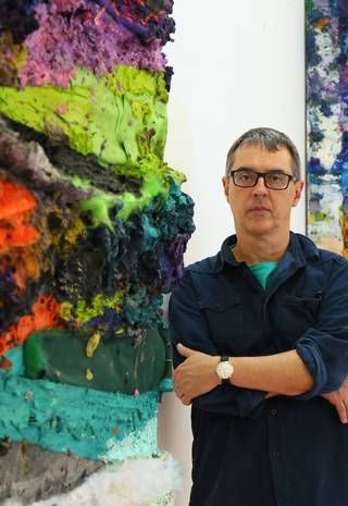 Nuno Ramos enfrenta com cores os tempos cinzentos da política - Jornal ...