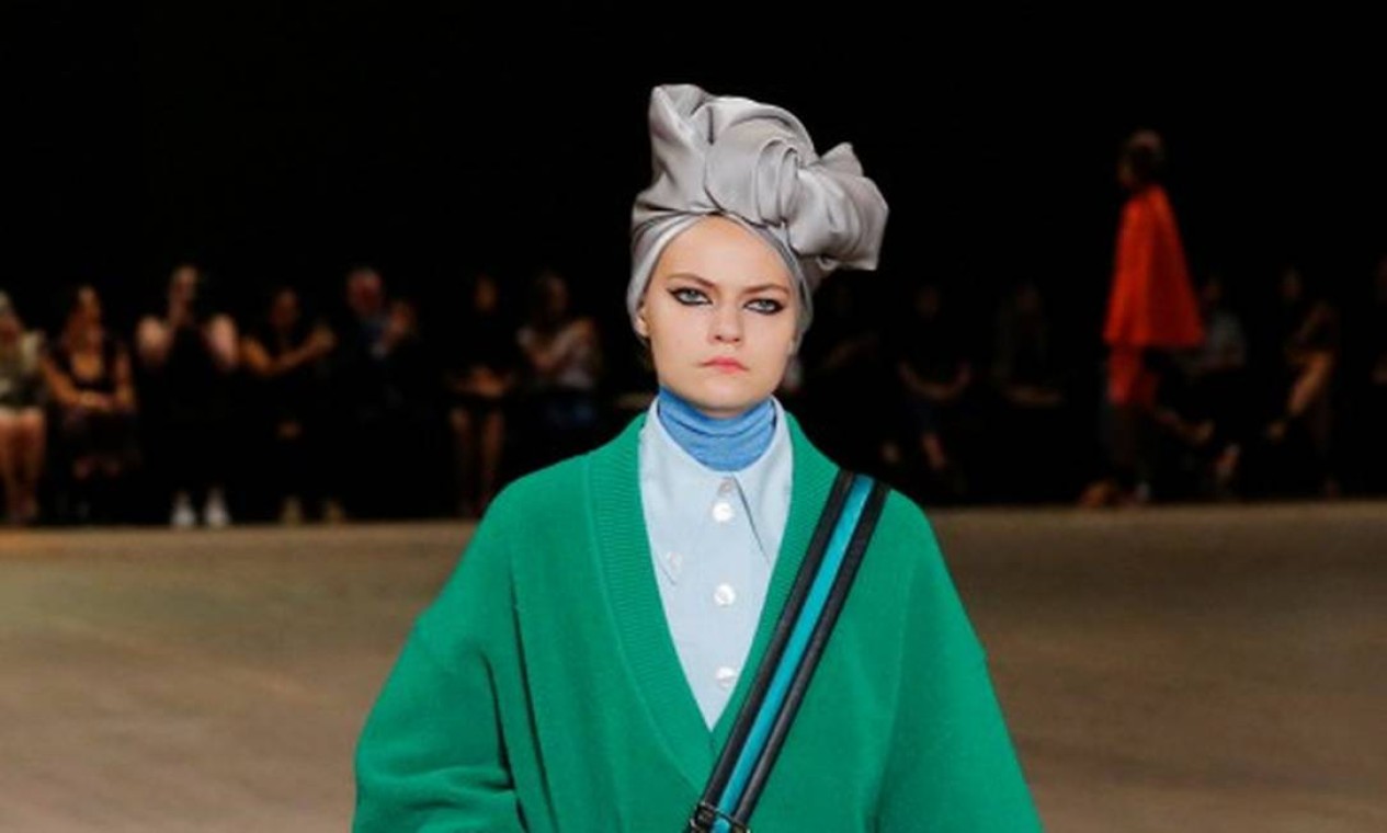 Marc Jacobs se inspira na Índia para o verão 2018 - Jornal O Globo