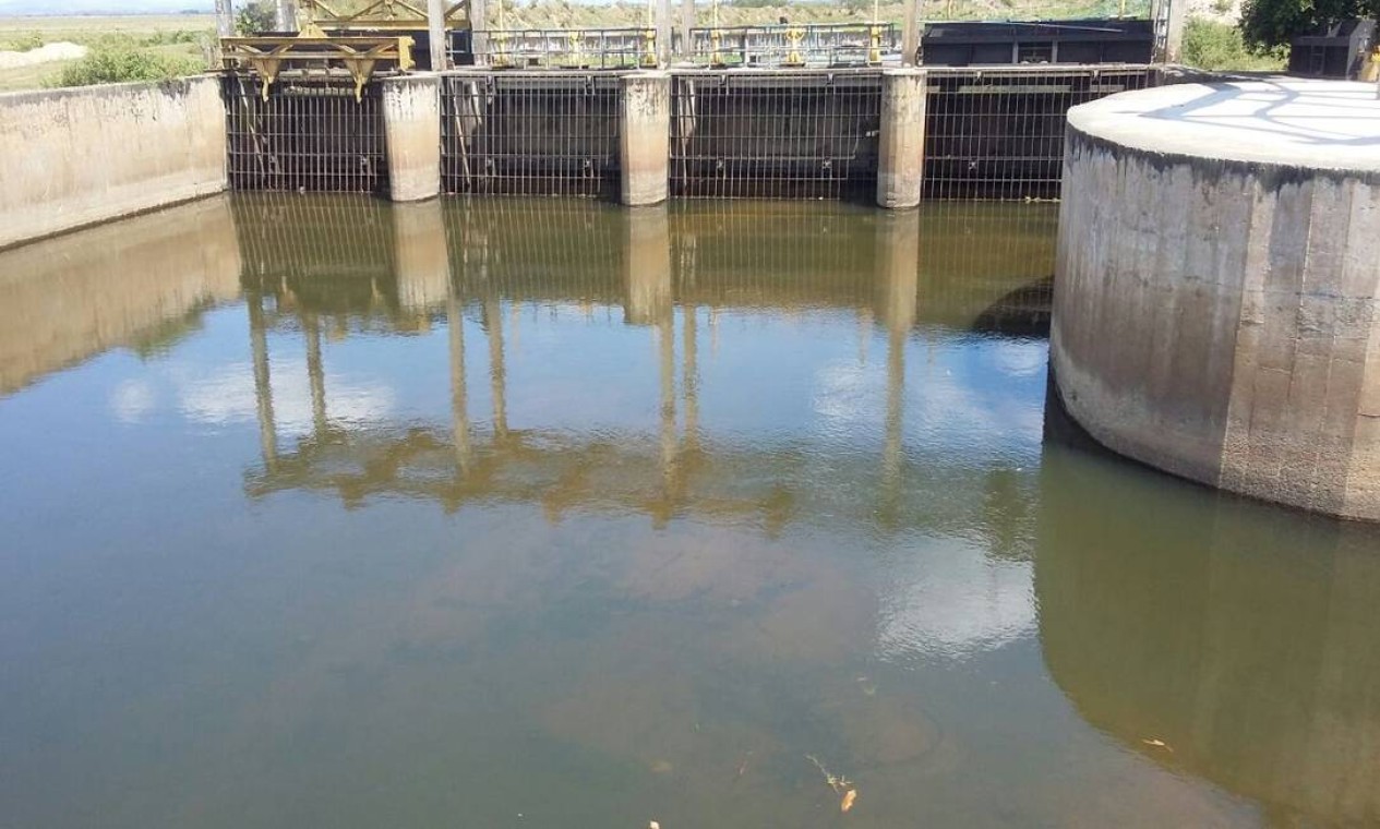 Estiagem afeta o Rio Guapi-Macacu - Jornal O Globo