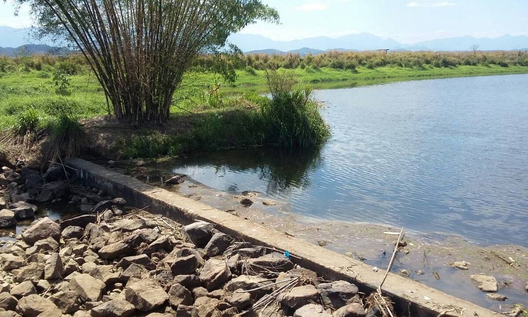 Estiagem afeta o Rio Guapi-Macacu - Jornal O Globo