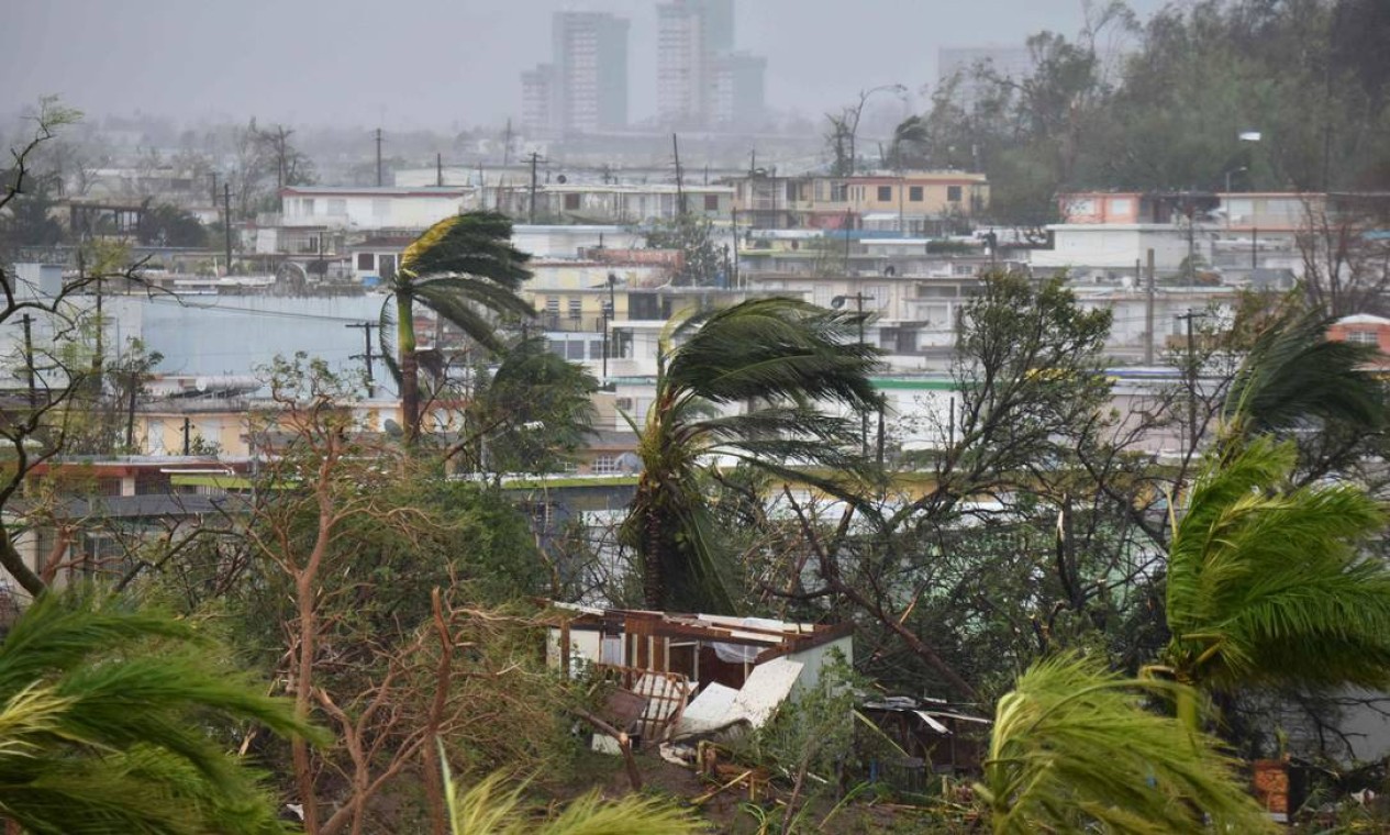 Furacão Maria deixa toda a ilha de Porto Rico sem eletricidade - Jornal ...