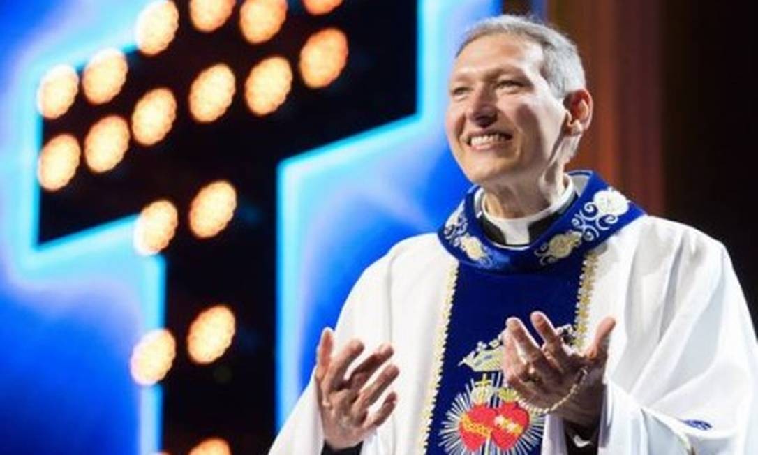 ‘É o meu recomeço’, diz Padre Marcelo Rossi ao lançar DVD - Jornal O Globo