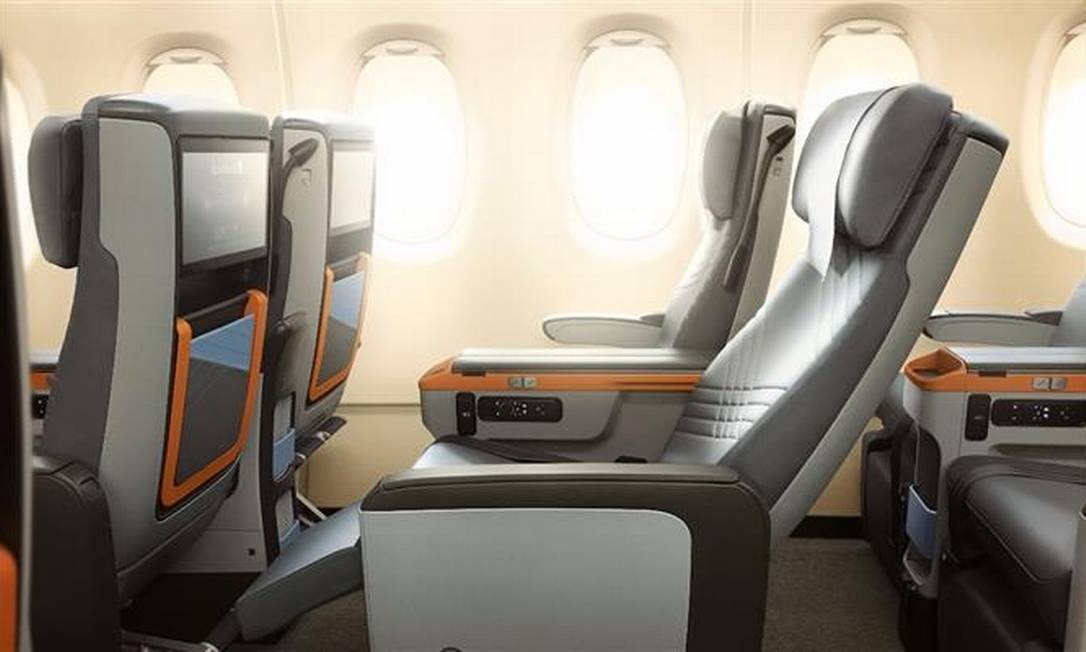 Veja imagens da primeira classe e da classe executiva da Singapore ...