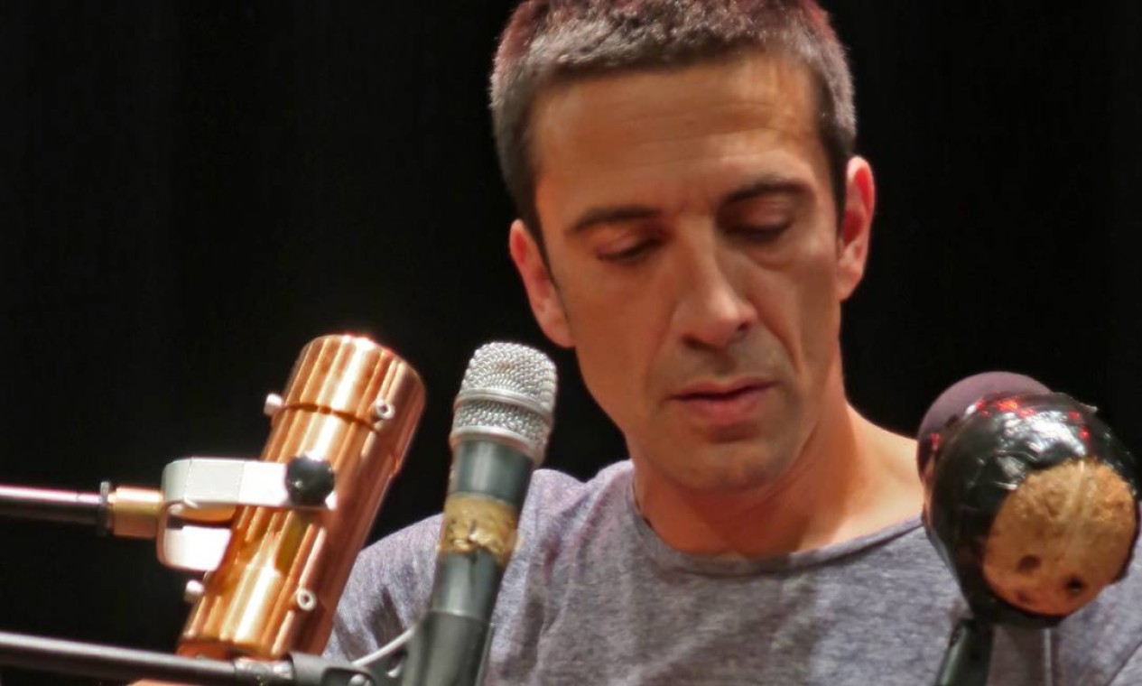 Manel Cruz apresenta ao Rio o vigor do rock alternativo de Portugal ...