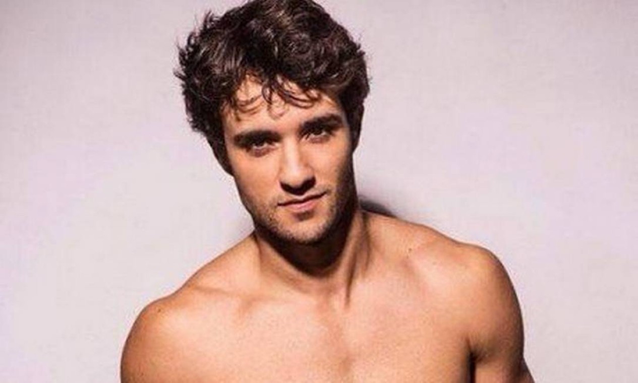 ‘O outro lado do paraíso’: ator grava cenas quentes com Eriberto Leão ...