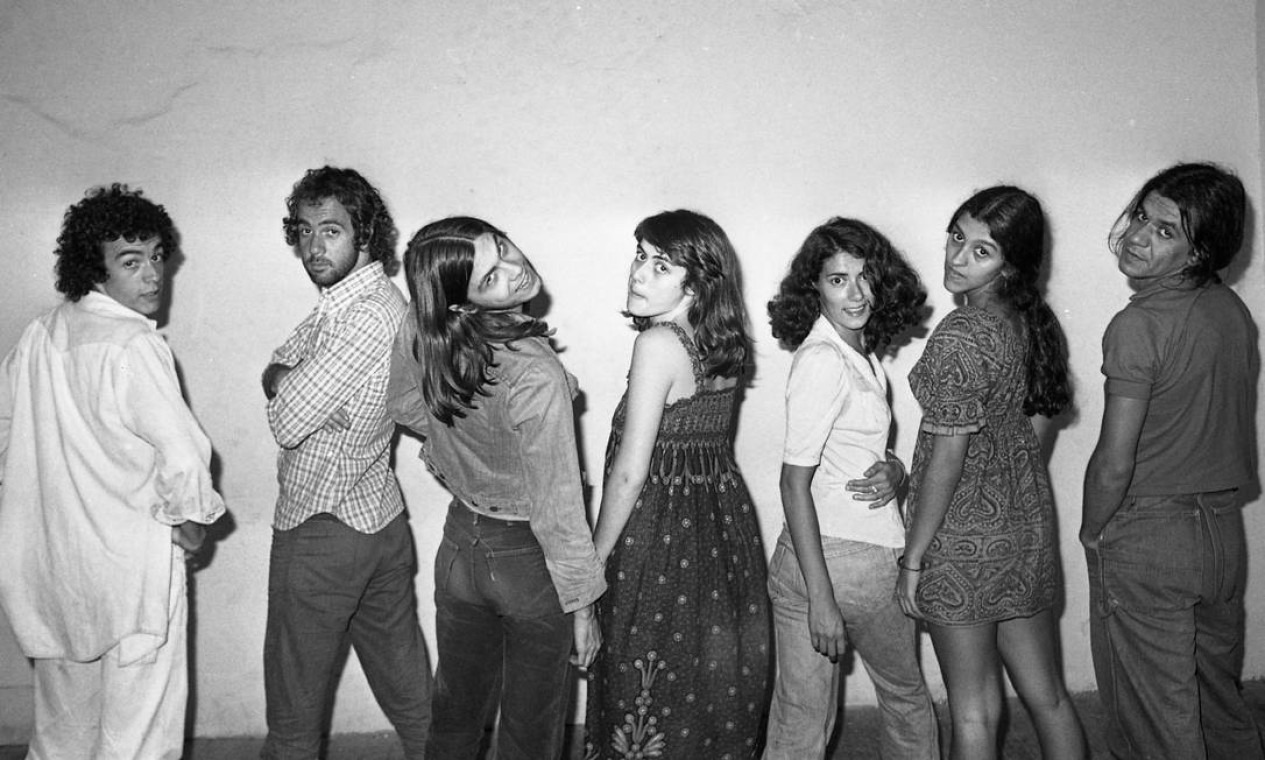 Grupo teatral Asdrubal Trouxe o Trombone vira tema de série no Viva ...