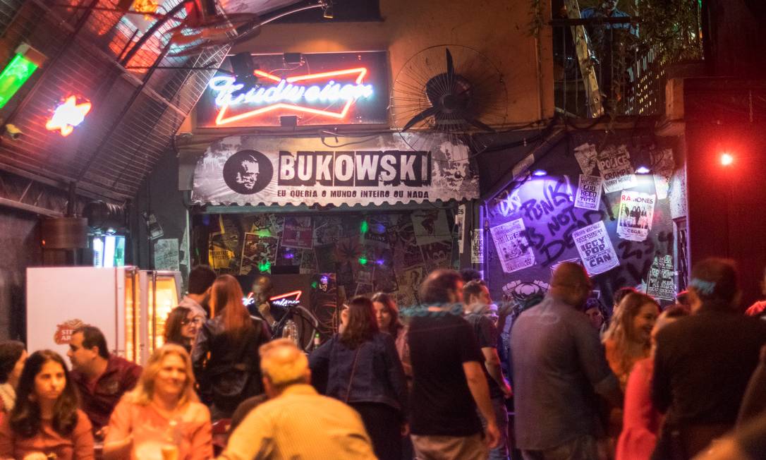 Bar Bukowski celebra aniversário com documentário sobre suas histórias ...