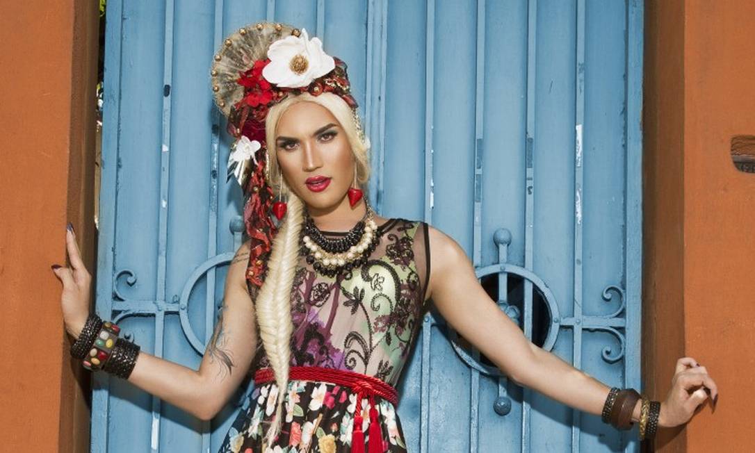 Aretuza Lovi conta que jogador Vágner Love inspirou seu nome artístico ...