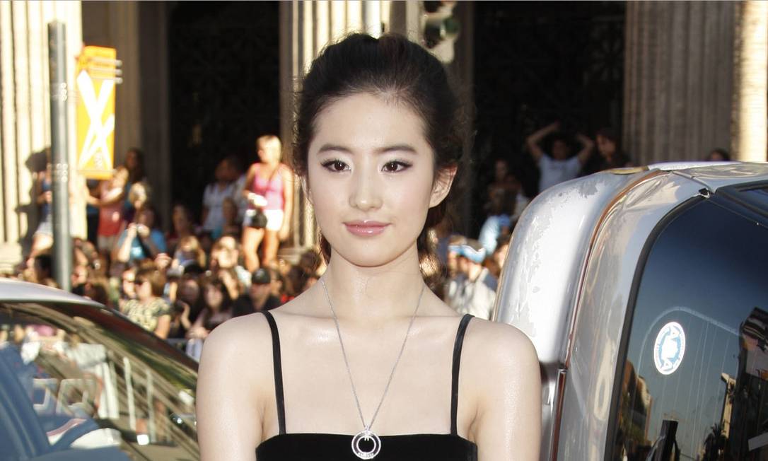 Disney escolhe atriz chinesa para viver Mulan nos cinemas - Jornal O Globo
