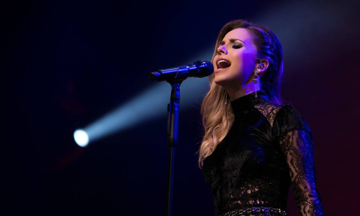 Entre a música e a vida de mãe, Sandy fecha turnê neste domingo ...